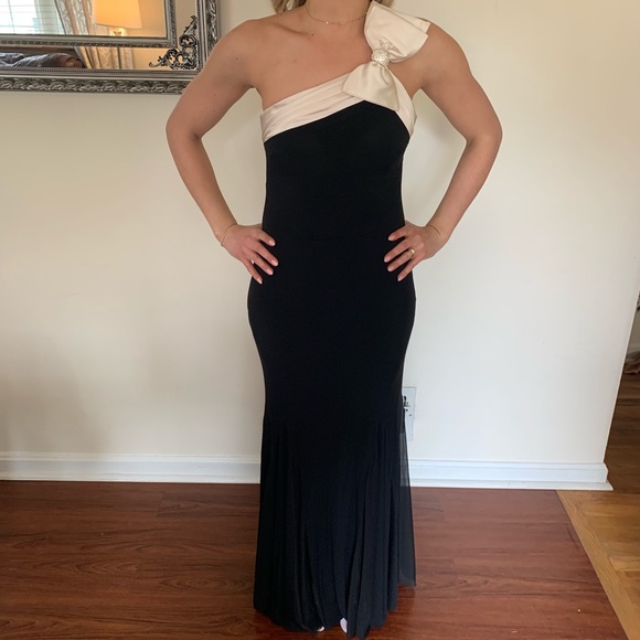 Cache | Dresses | Cach Formal Gown | Poshmark